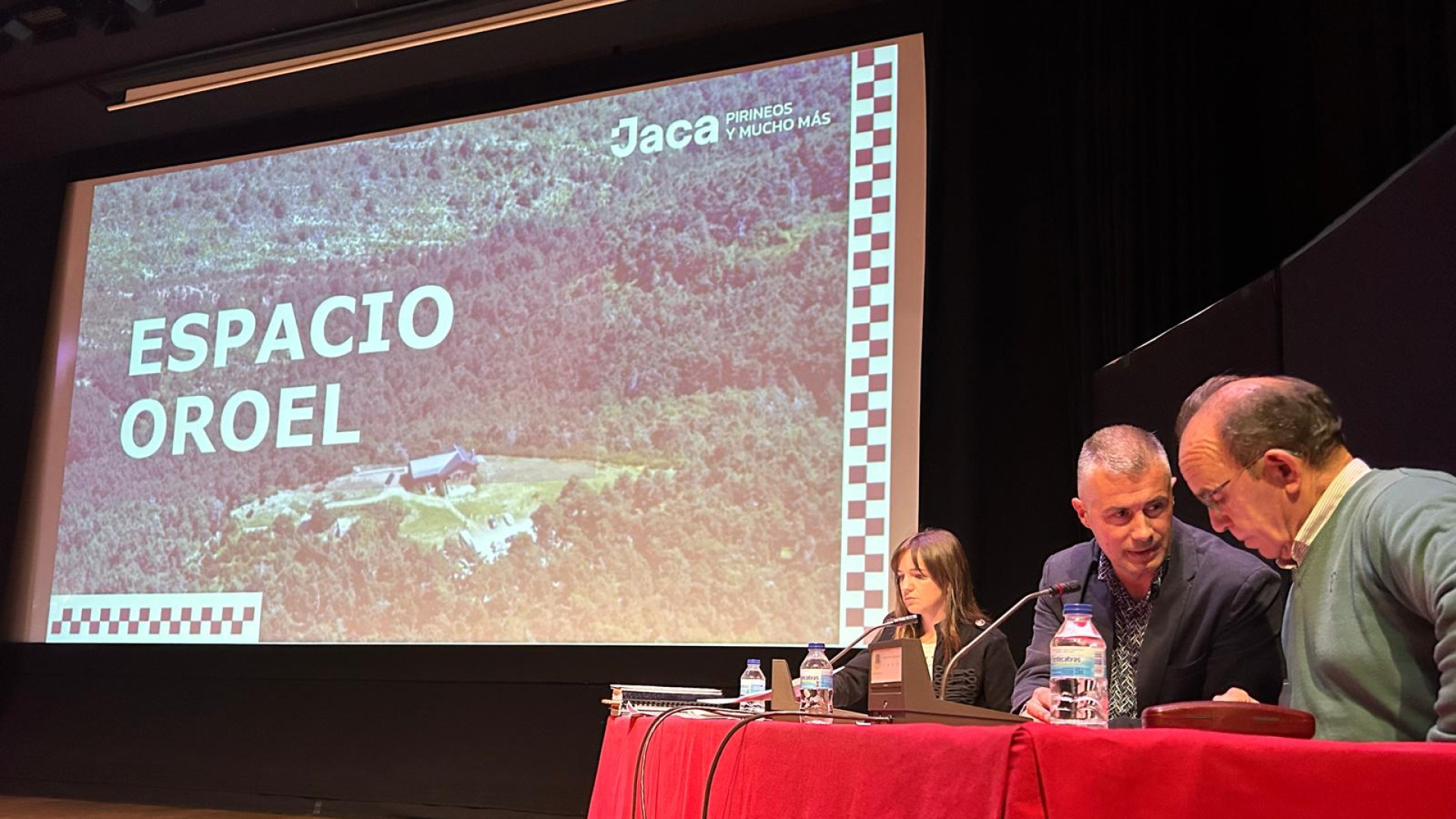 El Ayuntamiento de Jaca activa el proceso para una consulta ciudadana sobre el proyecto Oroel Park