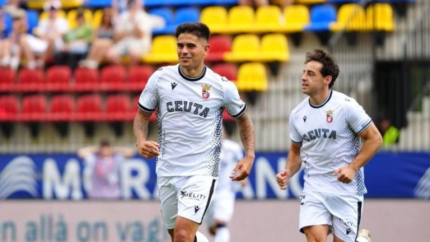 El Ceuta aprovecha la superioridad numérica para ganar al Andorra