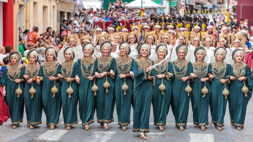 Los Moros y Cristianos de Elda ya son Fiesta de Interés Turístico ...