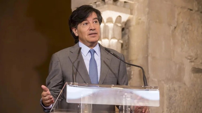 El científico Carlos López Otín: "Lo que comemos y las bacterias que ...