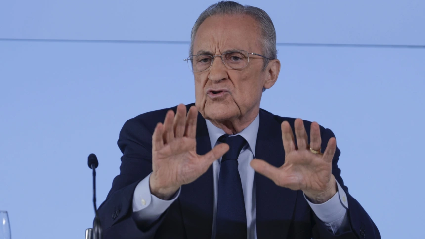 Los árbitros van a por Florentino Pérez