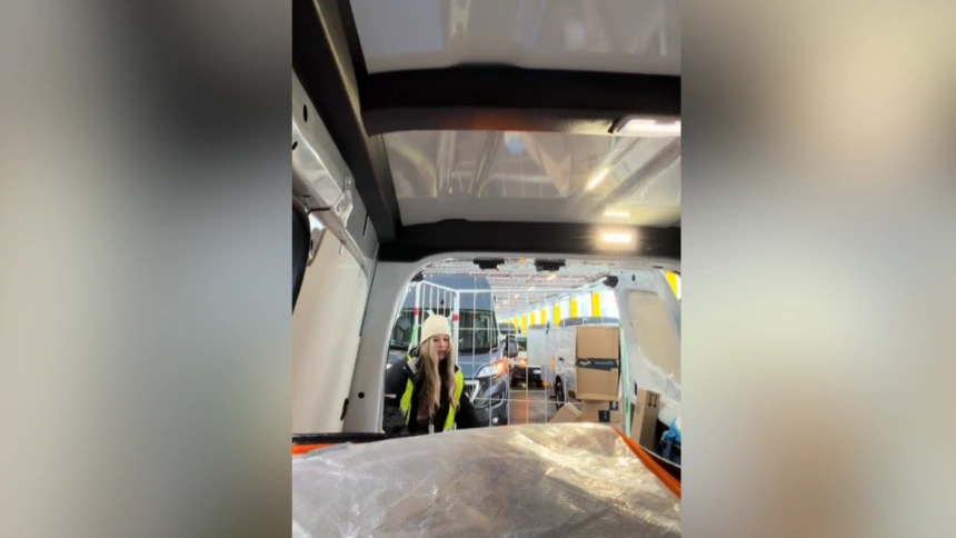 Andrea, repartidora de Amazon: "Hoy me tocaron 180 paquetitos, a las ...